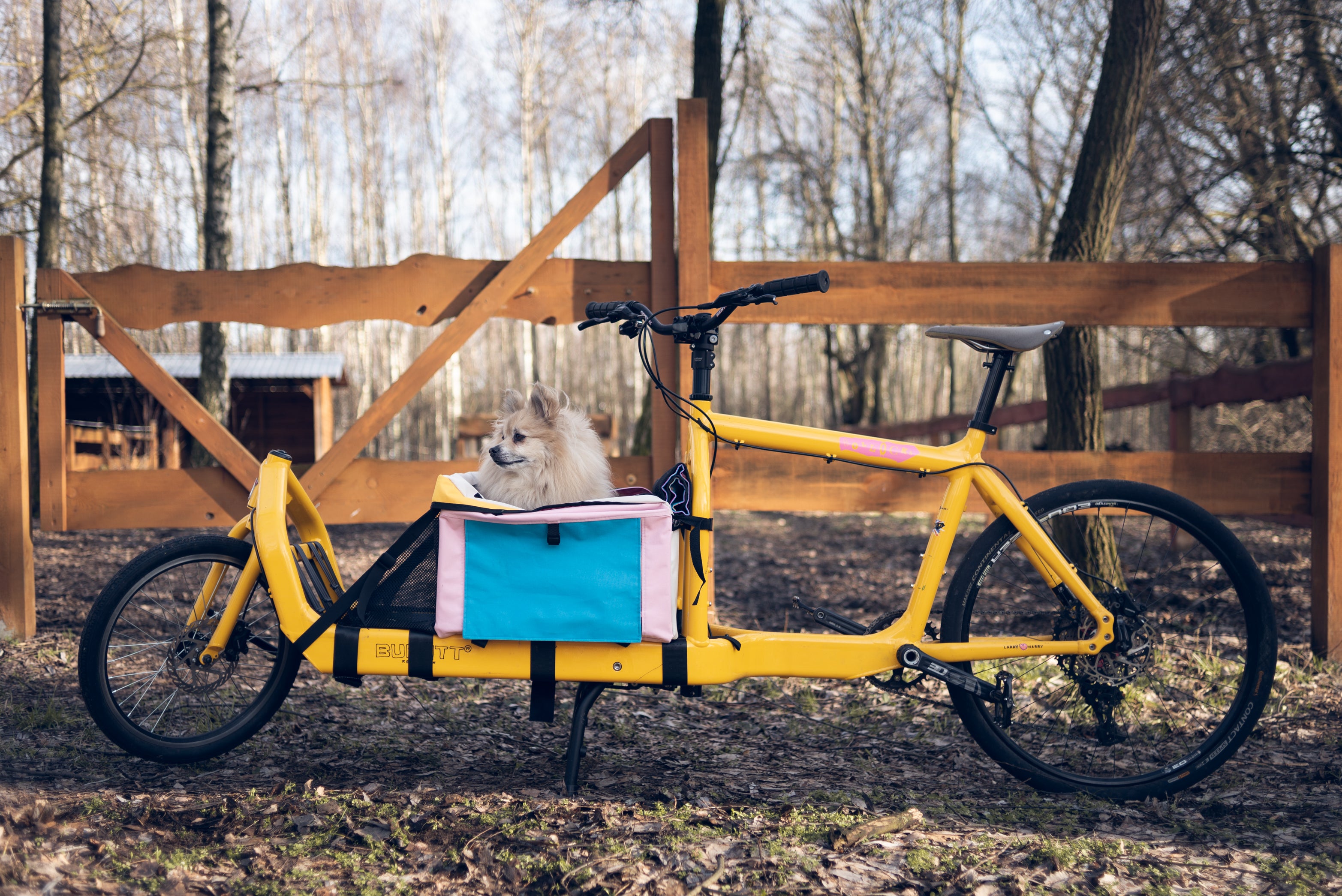 CARGO DOG BAG – DYED IN THE WOOL